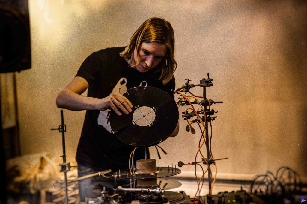 Beyond Vinyl vs Digital: Innovation and Rule-Breaking in the Booth